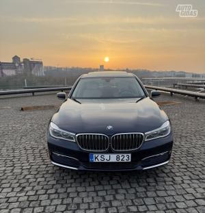 Blue BMW 730 2016 in Kaunas, with an engine capacity of 3.00 L and mileage of 247 thousand km for 21499 €, photo 4 on AUTOMOTO.COM.LV