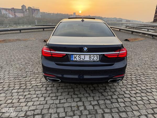 Zils BMW 730 2016 Kauņa, ar dzinēja tilpumu 3.00 L un nobraukumu 247 tūkst. km par 21499 €, foto 6 vietnē AUTOMOTO.COM.LV