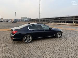 Blue BMW 730 2016 in Kaunas, with an engine capacity of 3.00 L and mileage of 247 thousand km for 21499 €, photo 9 on AUTOMOTO.COM.LV