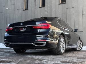 Blue BMW 730 2016 in Riga, with an engine capacity of 3.00 L and mileage of 200 thousand km for 12500 €, photo 8 on AUTOMOTO.COM.LV