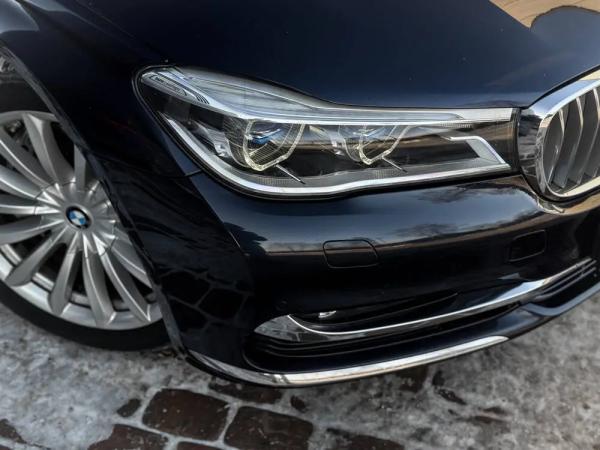 Zils BMW 730 2016 Rīga, ar dzinēja tilpumu 3.00 L un nobraukumu 200 tūkst. km par 12500 €, foto 9 vietnē AUTOMOTO.COM.LV