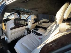 Blue BMW 730 2016 in Riga, with an engine capacity of 3.00 L and mileage of 200 thousand km for 12500 €, photo 16 on AUTOMOTO.COM.LV