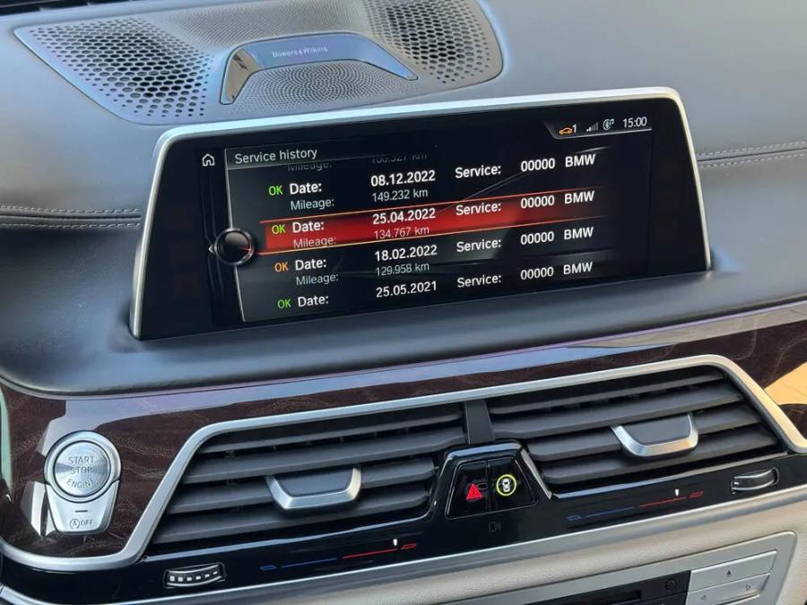 Blue BMW 730 2016 in Riga, with an engine capacity of 3.00 L and mileage of 200 thousand km for 12500 €, photo 32 on AUTOMOTO.COM.LV