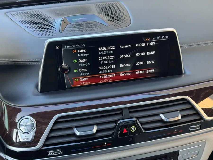 Blue BMW 730 2016 in Riga, with an engine capacity of 3.00 L and mileage of 200 thousand km for 12500 €, photo 33 on AUTOMOTO.COM.LV