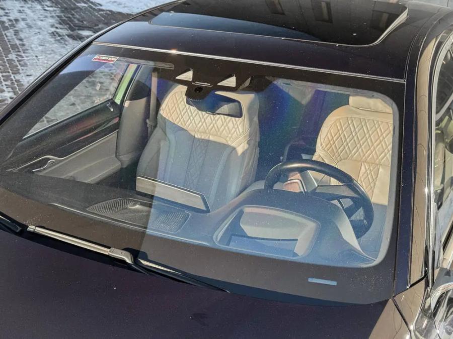 Blue BMW 730 2016 in Riga, with an engine capacity of 3.00 L and mileage of 200 thousand km for 12500 €, photo 38 on AUTOMOTO.COM.LV