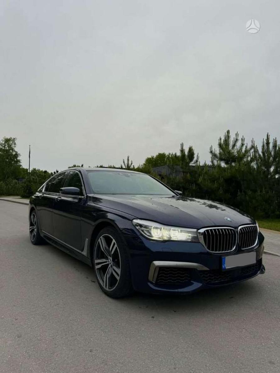 Blue BMW 730 2016 in Klaipeda, with an engine capacity of 2.99 L and mileage of 320 thousand km for 21300 €, photo 8 on AUTOMOTO.COM.LV