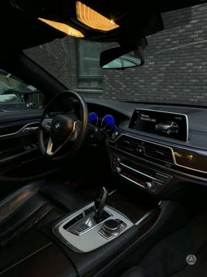 Blue BMW 730 2016 in Klaipeda, with an engine capacity of 2.99 L and mileage of 320 thousand km for 21300 €, photo 11 on AUTOMOTO.COM.LV