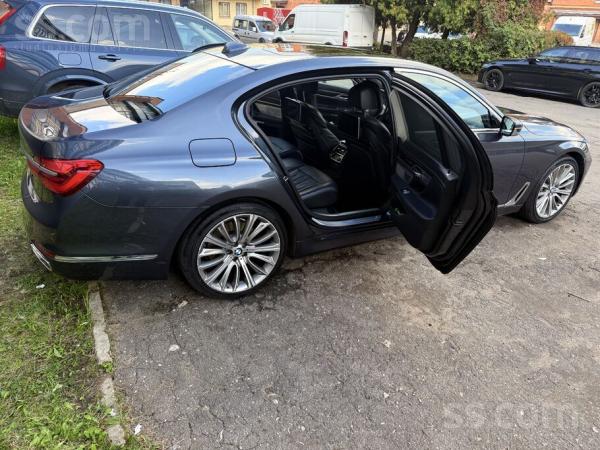 Zils BMW 730 2016 Rīga, ar dzinēja tilpumu 3.00 L un nobraukumu 167 tūkst. km par 26700 €, foto 3 vietnē AUTOMOTO.COM.LV