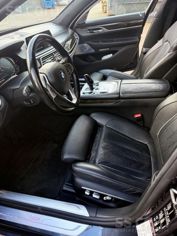 Zils BMW 730 2016 Rīga, ar dzinēja tilpumu 3.00 L un nobraukumu 167 tūkst. km par 26700 €, foto 5 vietnē AUTOMOTO.COM.LV