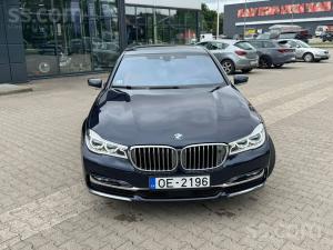 Zils BMW 730 2017 Dobele, ar dzinēja tilpumu 3.00 L un nobraukumu 112 tūkst. km par 36000 €, foto  vietnē AUTOMOTO.COM.LV