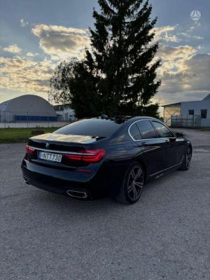 Zils BMW 730 2018 Pasvalys, ar dzinēja tilpumu 3.00 L un nobraukumu 306 tūkst. km par 26500 €, foto 4 vietnē AUTOMOTO.COM.LV