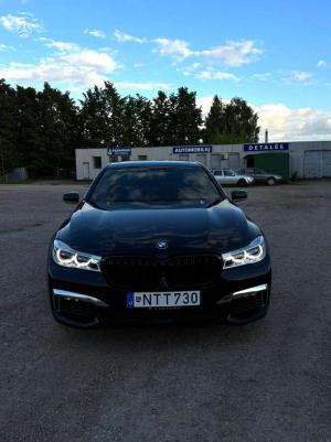 Zils BMW 730 2018 Pasvalys, ar dzinēja tilpumu 3.00 L un nobraukumu 306 tūkst. km par 26500 €, foto 5 vietnē AUTOMOTO.COM.LV