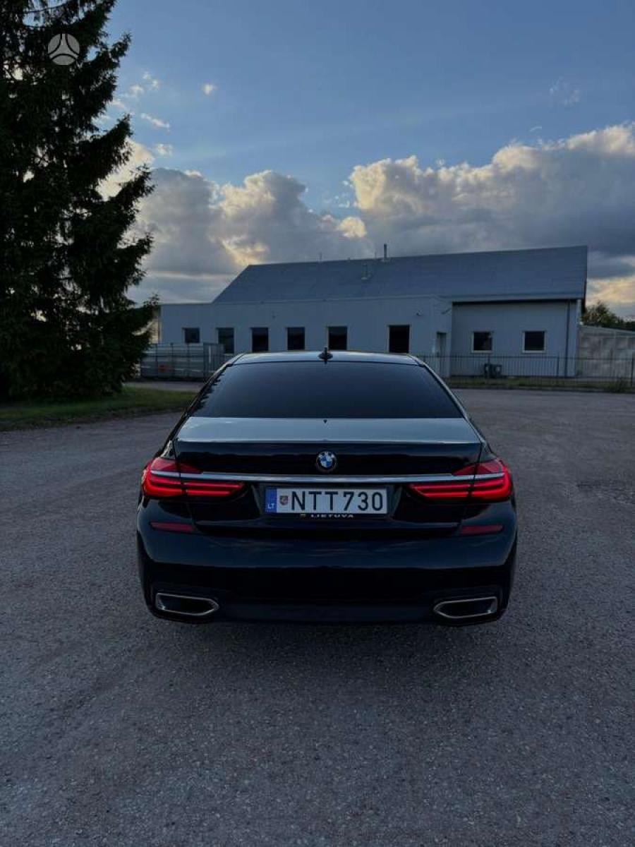 Zils BMW 730 2018 Pasvalys, ar dzinēja tilpumu 3.00 L un nobraukumu 306 tūkst. km par 26500 €, foto 6 vietnē AUTOMOTO.COM.LV