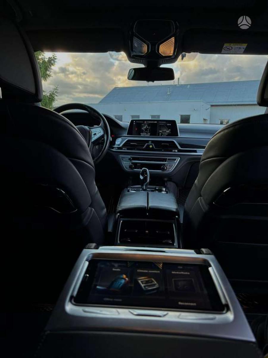 Zils BMW 730 2018 Pasvalys, ar dzinēja tilpumu 3.00 L un nobraukumu 306 tūkst. km par 26500 €, foto 7 vietnē AUTOMOTO.COM.LV