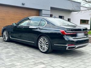 Blue BMW 730 2020 in Kaunas, with an engine capacity of 2.99 L and mileage of 246 thousand km for 45899 €, photo 8 on AUTOMOTO.COM.LV