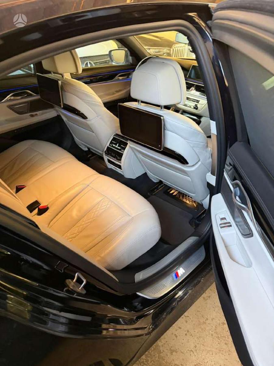 Zils BMW 730 2021 Marijampole, ar dzinēja tilpumu 2.99 L un nobraukumu 293 tūkst. km par 37950 €, foto 8 vietnē AUTOMOTO.COM.LV
