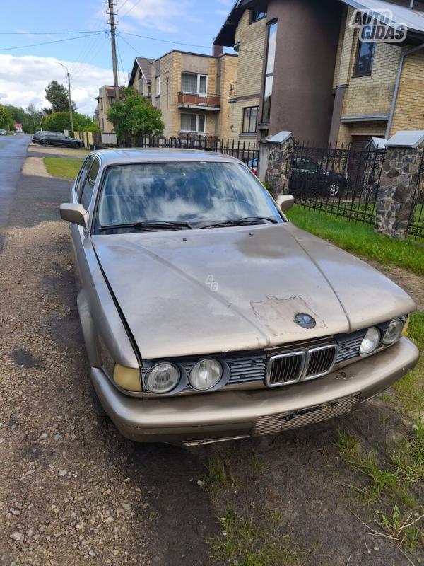 Brūns BMW 730 1991 Panevēža, ar dzinēja tilpumu 3.00 L un nobraukumu 250 tūkst. km par 1650 €, foto 2 vietnē AUTOMOTO.COM.LV
