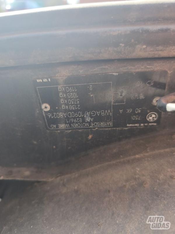 Brūns BMW 730 1991 Panevēža, ar dzinēja tilpumu 3.00 L un nobraukumu 250 tūkst. km par 1650 €, foto 10 vietnē AUTOMOTO.COM.LV