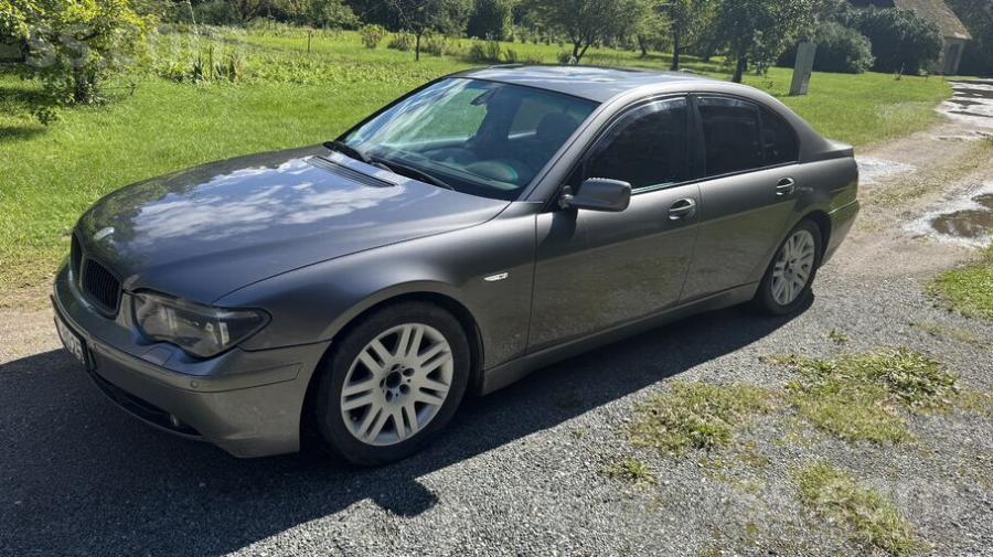 Brown BMW 730 2004 in Ogre, with an engine capacity of 3.00 L and mileage of 369 thousand km for 2000 €, photo 1 on AUTOMOTO.COM.LV