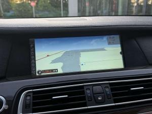 Brown BMW 730 2011 in Vilnius, with an engine capacity of 2.99 L and mileage of 364 thousand km for 5900 €, photo 19 on AUTOMOTO.COM.LV