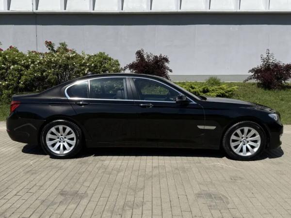 Brūns BMW 730 2015 Rīga, ar dzinēja tilpumu 3.00 L un nobraukumu 237 tūkst. km par 18900 €, foto 5 vietnē AUTOMOTO.COM.LV