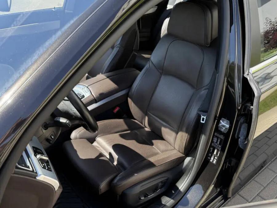 Brūns BMW 730 2015 Rīga, ar dzinēja tilpumu 3.00 L un nobraukumu 237 tūkst. km par 18900 €, foto 16 vietnē AUTOMOTO.COM.LV