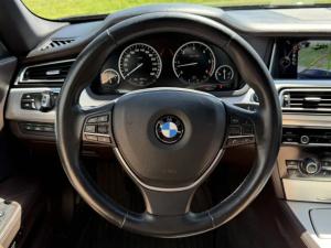 Brūns BMW 730 2015 Rīga, ar dzinēja tilpumu 3.00 L un nobraukumu 237 tūkst. km par 18900 €, foto 22 vietnē AUTOMOTO.COM.LV