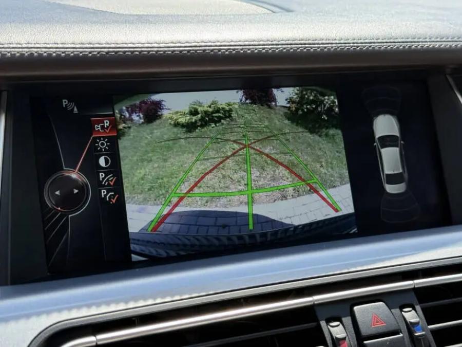 Brūns BMW 730 2015 Rīga, ar dzinēja tilpumu 3.00 L un nobraukumu 237 tūkst. km par 18900 €, foto 33 vietnē AUTOMOTO.COM.LV