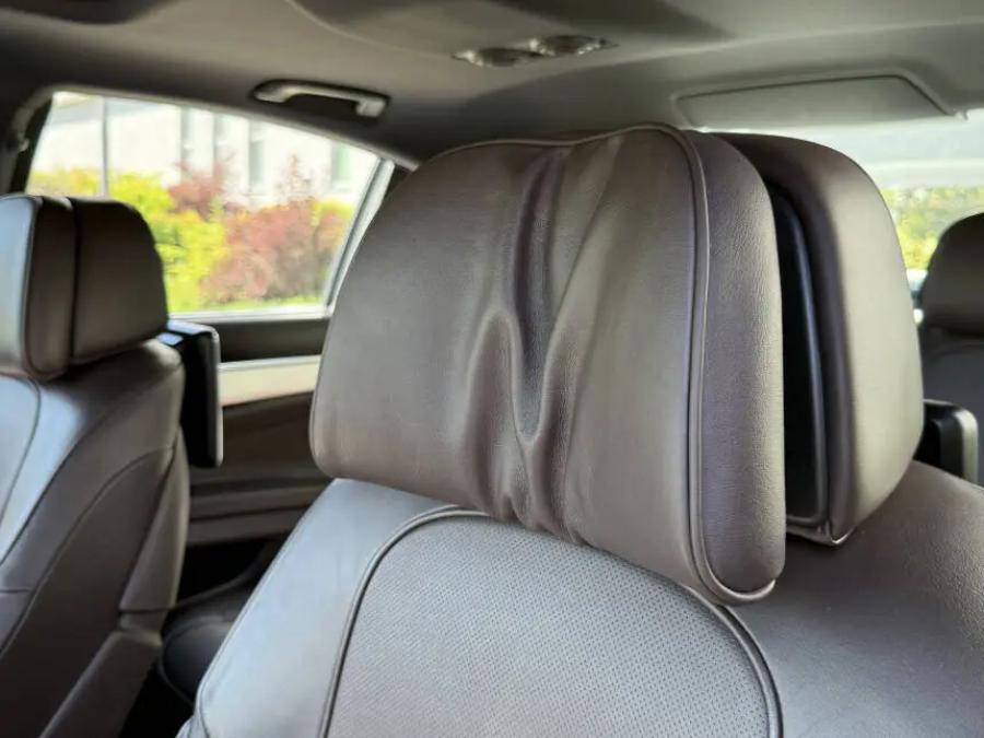 Brūns BMW 730 2015 Rīga, ar dzinēja tilpumu 3.00 L un nobraukumu 237 tūkst. km par 18900 €, foto 51 vietnē AUTOMOTO.COM.LV