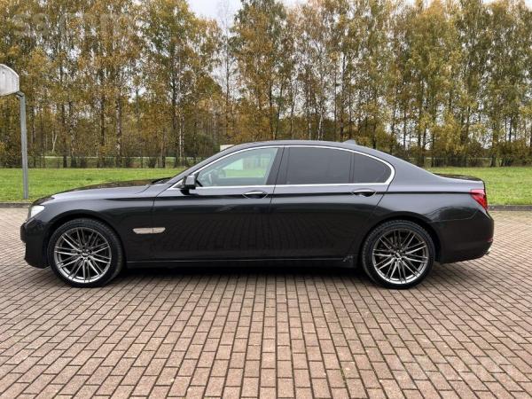 Brūns BMW 730 2015 Rīga, ar dzinēja tilpumu 3.00 L un nobraukumu 295 tūkst. km par 11900 €, foto 11 vietnē AUTOMOTO.COM.LV