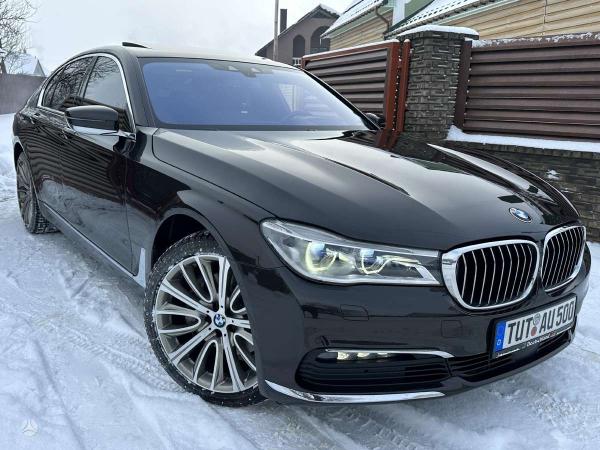 Brown BMW 730 2017 in Vilnius, with an engine capacity of 2.99 L and mileage of 200 thousand km for 23850 €, photo 2 on AUTOMOTO.COM.LV