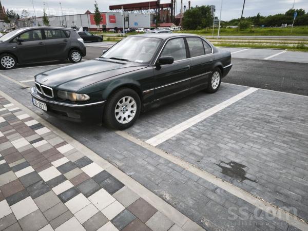 Green BMW 730 2000 in Jelgava, with an engine capacity of 3.00 L and mileage of 339 thousand km for 1000 €, photo 2 on AUTOMOTO.COM.LV