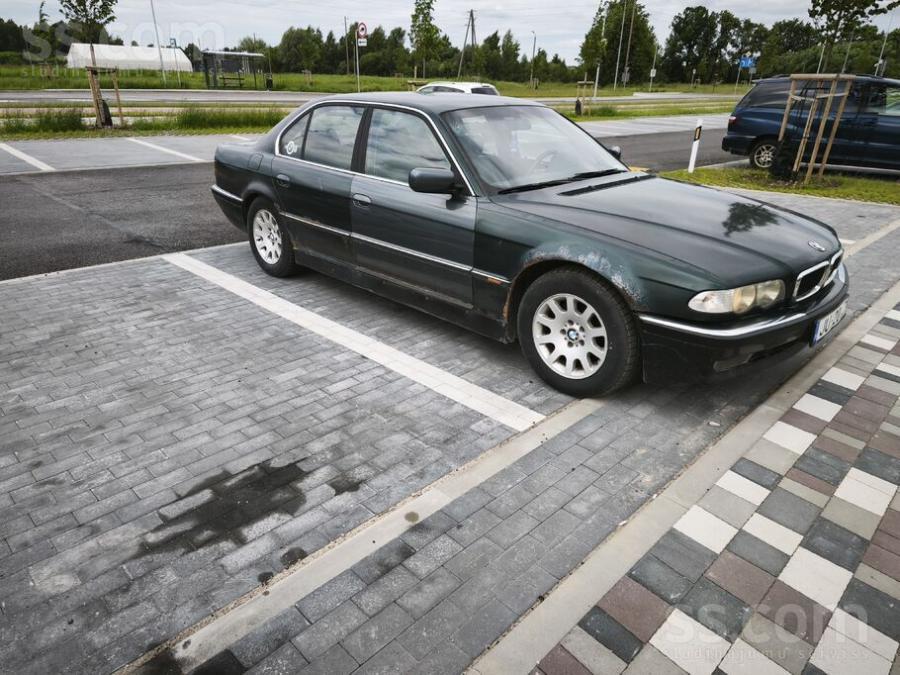 Zaļš BMW 730 2000 Jelgava, ar dzinēja tilpumu 3.00 L un nobraukumu 339 tūkst. km par 1000 €, foto 4 vietnē AUTOMOTO.COM.LV