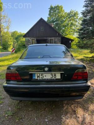 Zaļš BMW 730 2000 Limbaži, ar dzinēja tilpumu 3.00 L un nobraukumu 352 tūkst. km par 5200 €, foto 4 vietnē AUTOMOTO.COM.LV
