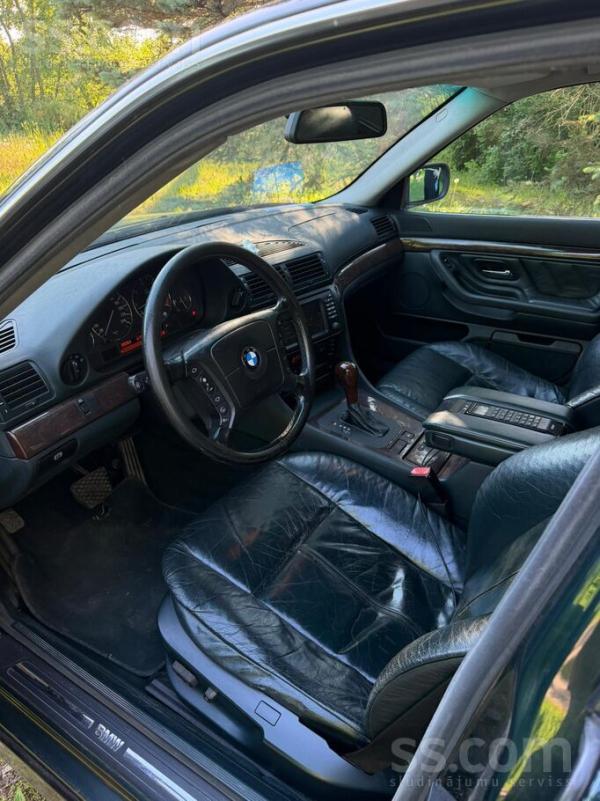 Zaļš BMW 730 2000 Limbaži, ar dzinēja tilpumu 3.00 L un nobraukumu 352 tūkst. km par 5200 €, foto 7 vietnē AUTOMOTO.COM.LV