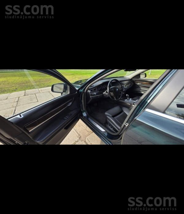 Green BMW 730 2009 in Riga, with an engine capacity of 3.00 L and mileage of 360 thousand km for 9800 €, photo 2 on AUTOMOTO.COM.LV