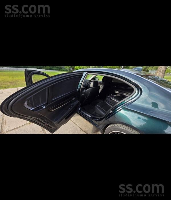 Green BMW 730 2009 in Riga, with an engine capacity of 3.00 L and mileage of 360 thousand km for 9800 €, photo 7 on AUTOMOTO.COM.LV