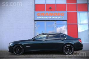 Zaļš BMW 730 2009 Rīga, ar dzinēja tilpumu 3.00 L un nobraukumu 371 tūkst. km par 7995 €, foto 3 vietnē AUTOMOTO.COM.LV