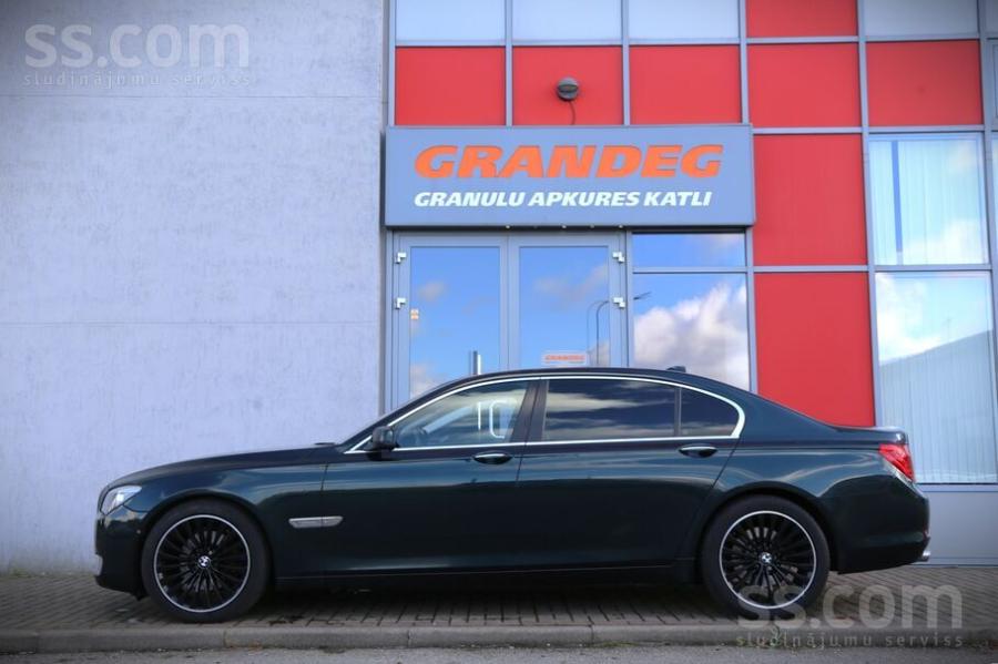 Zaļš BMW 730 2009 Rīga, ar dzinēja tilpumu 3.00 L un nobraukumu 371 tūkst. km par 7995 €, foto 3 vietnē AUTOMOTO.COM.LV