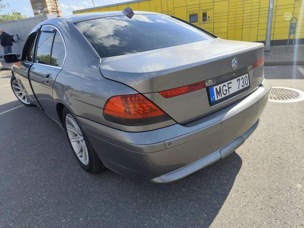 BMW 730 2004 Kauņa vietnē Pelēks BMW 730 2004 Kauņa, ar dzinēja tilpumu 3.00 L un nobraukumu 347 tūkst. km par 2600 €, foto 6 vietnē AUTOMOTO.COM.LV