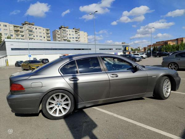 BMW 730 2004 Kauņa vietnē Pelēks BMW 730 2004 Kauņa, ar dzinēja tilpumu 3.00 L un nobraukumu 347 tūkst. km par 2600 €, foto 7 vietnē AUTOMOTO.COM.LV
