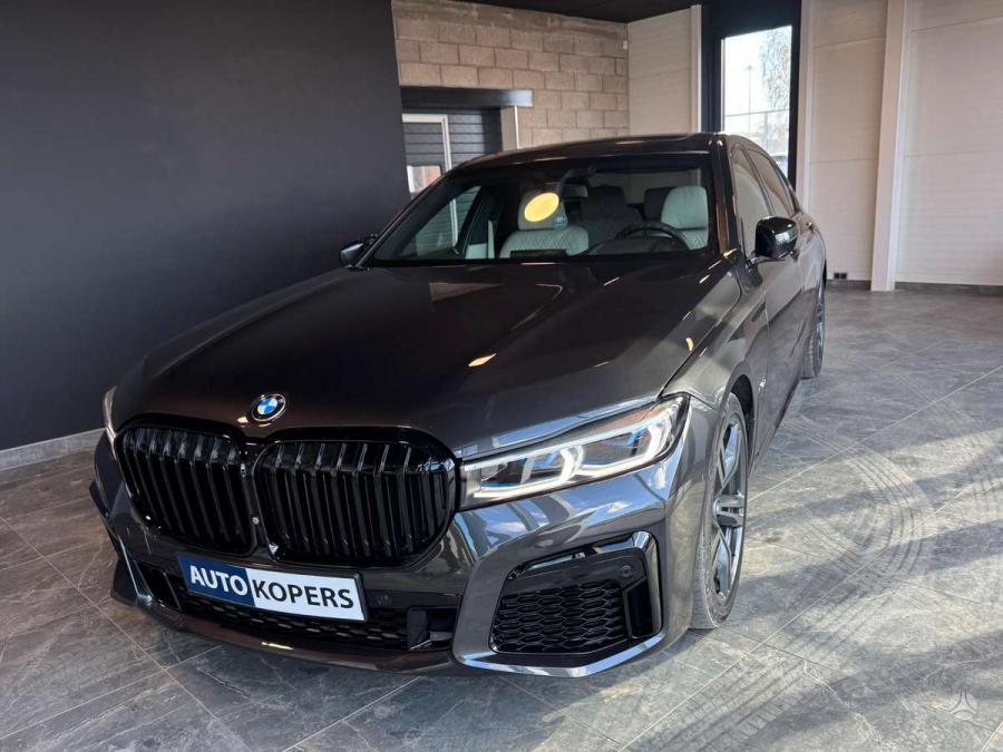 Grey BMW 730 2016 in Kaunas, with an engine capacity of 0.00 L and mileage of 180 thousand km for 27700 €, photo 4 on AUTOMOTO.COM.LV