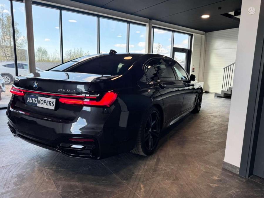 Grey BMW 730 2016 in Kaunas, with an engine capacity of 0.00 L and mileage of 180 thousand km for 27700 €, photo 5 on AUTOMOTO.COM.LV