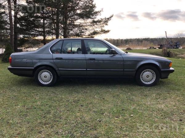 Grey BMW 730 1987 in Talsi, with an engine capacity of 3.00 L and mileage of 190 thousand km for 4700 €, photo 8 on AUTOMOTO.COM.LV