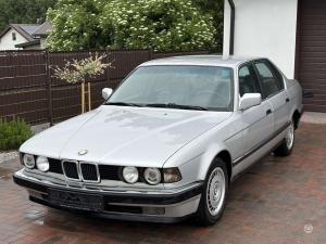 Grey BMW 730 1990 in Kretinga, with an engine capacity of 3.00 L and mileage of 250 thousand km for 1750 €, photo  on AUTOMOTO.COM.LV