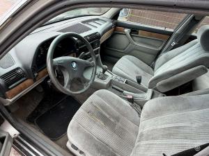 Grey BMW 730 1990 in Kretinga, with an engine capacity of 3.00 L and mileage of 250 thousand km for 1750 €, photo 9 on AUTOMOTO.COM.LV