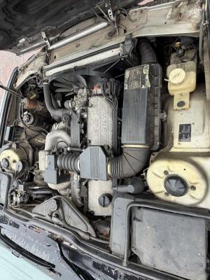 Grey BMW 730 1990 in Kretinga, with an engine capacity of 3.00 L and mileage of 250 thousand km for 1750 €, photo 12 on AUTOMOTO.COM.LV