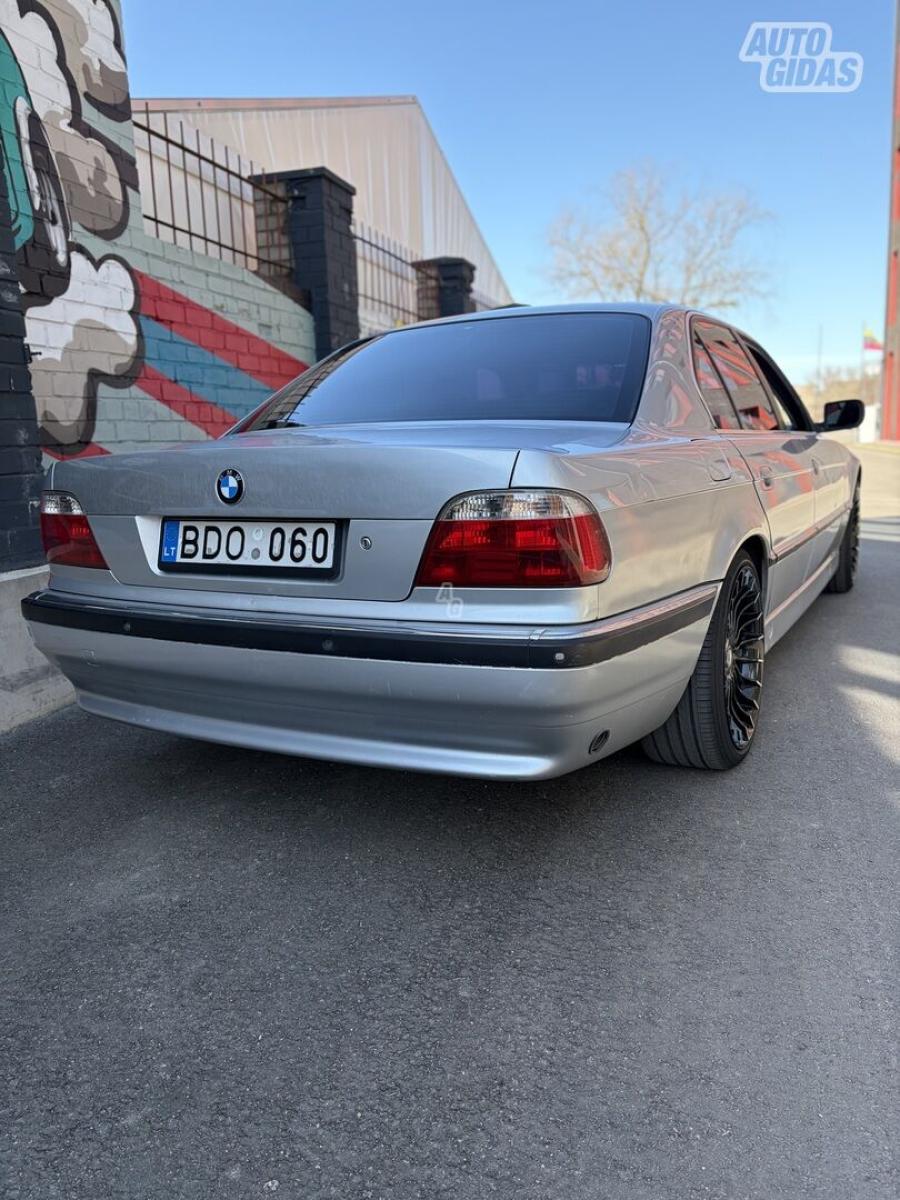 Pelēks BMW 730 1995 Klaipėda, ar dzinēja tilpumu 3.00 L un nobraukumu 500 tūkst. km par 3500 €, foto 6 vietnē AUTOMOTO.COM.LV