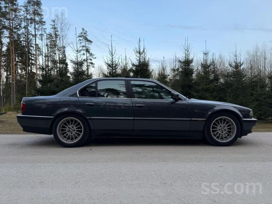 Pelēks BMW 730 1999 Rīga, ar dzinēja tilpumu 3.00 L un nobraukumu 355 tūkst. km par 7500 €, foto 7 vietnē AUTOMOTO.COM.LV