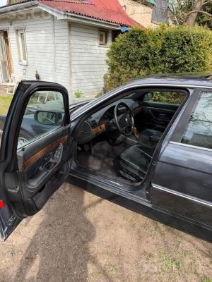 Pelēks BMW 730 1999 Rīga, ar dzinēja tilpumu 3.00 L un nobraukumu 355 tūkst. km par 7500 €, foto 10 vietnē AUTOMOTO.COM.LV